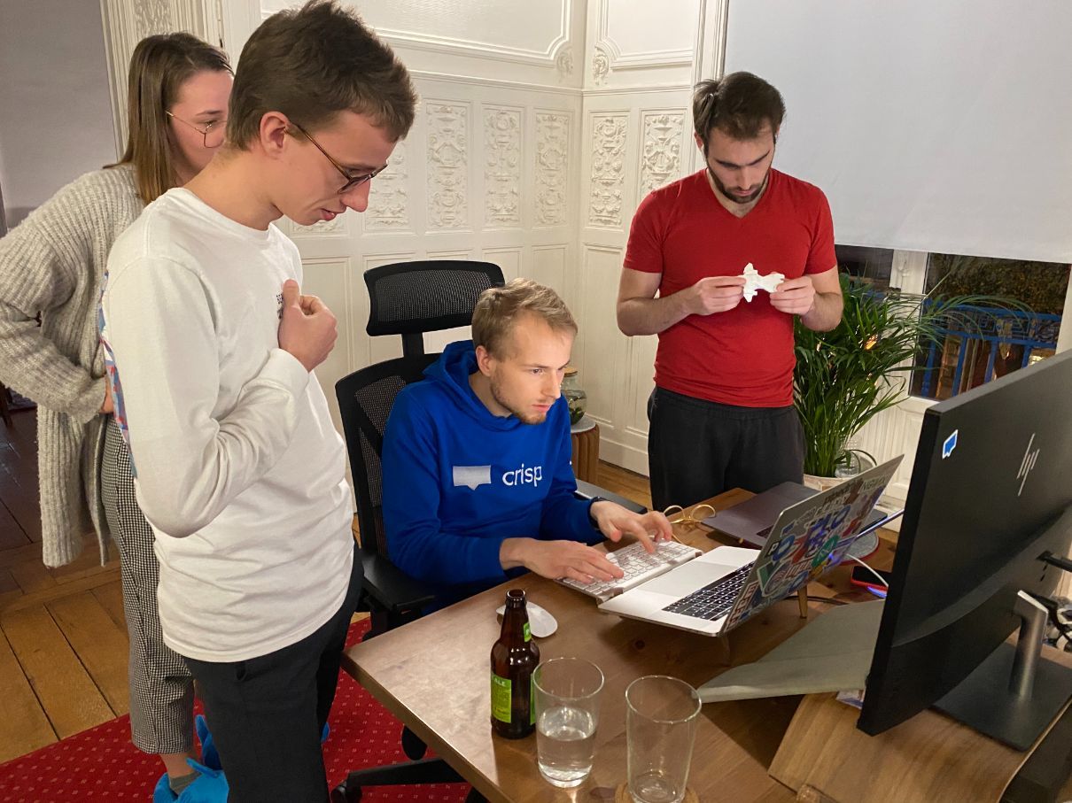 Work with us - Crisp